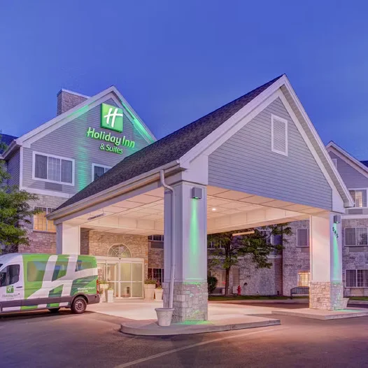 Event Location & Hotels - Midwest Gaming Classic